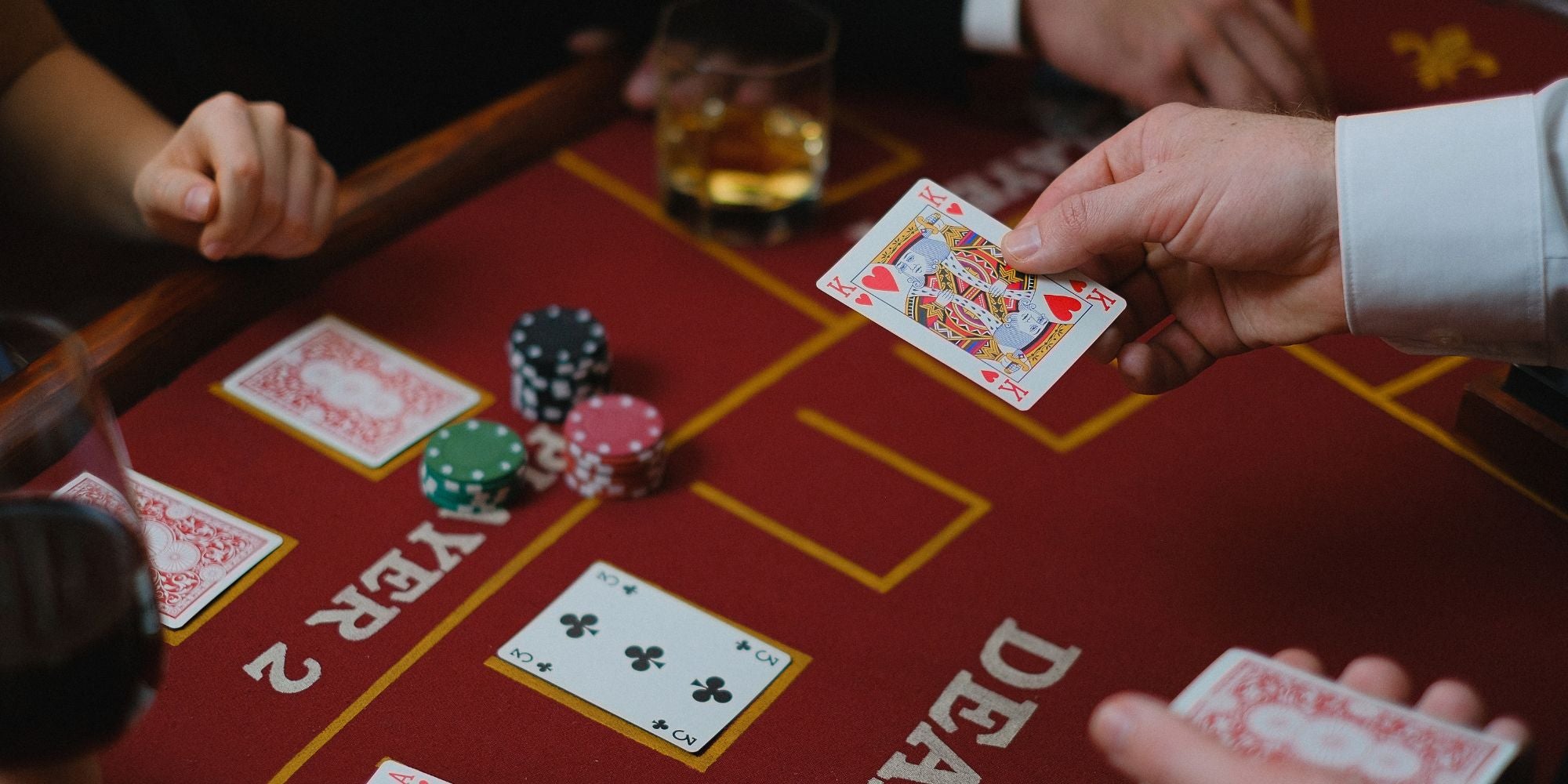 How to Choose a Folding Poker Table | Home Bars USA